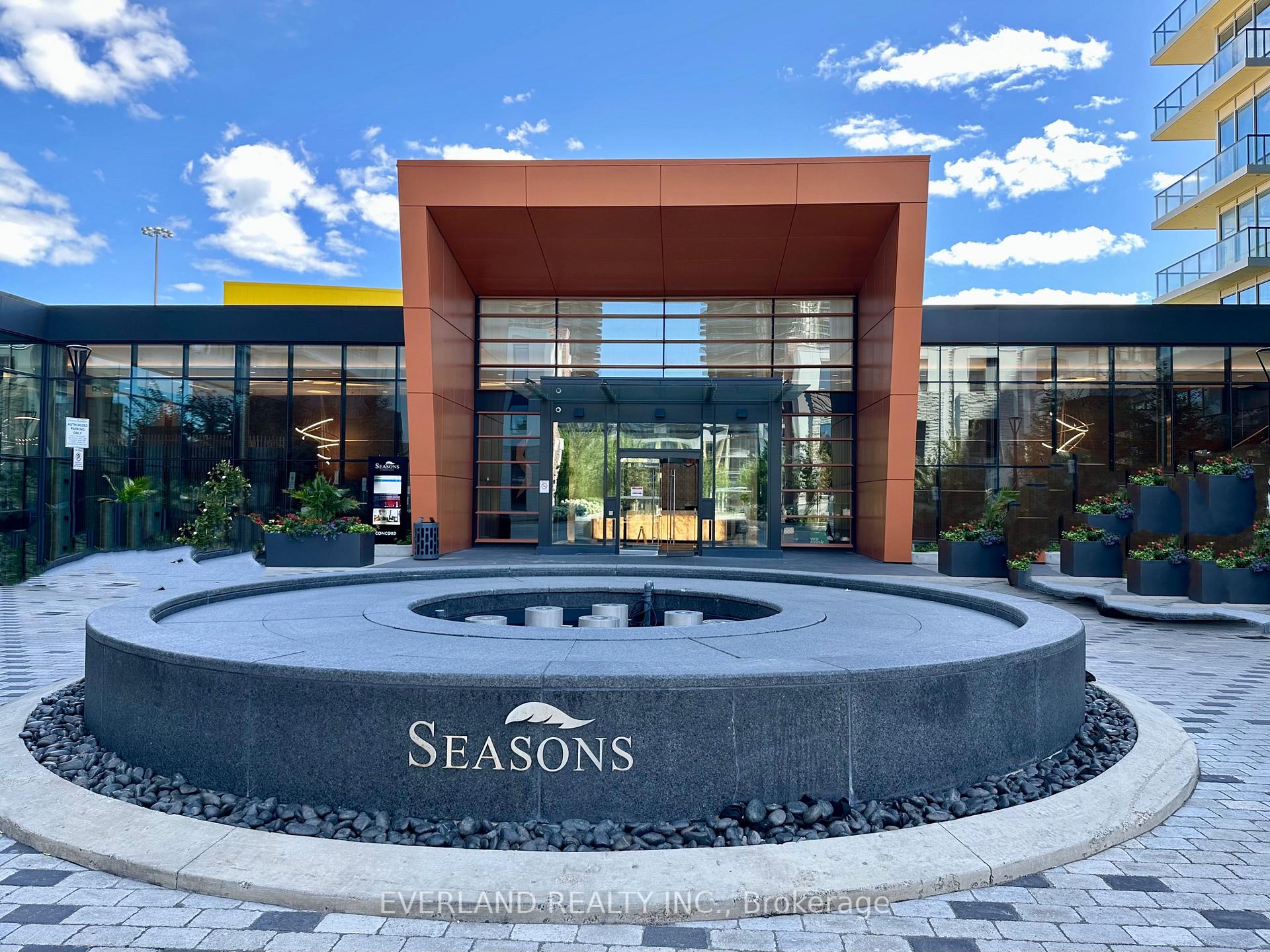 TH509 - 95 Mcmahon Drive, Toronto, ON M2K 0H2