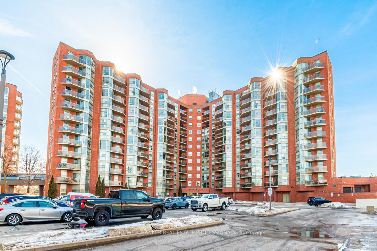 10 Dean Park Road, Toronto, ON M1B 3G8
