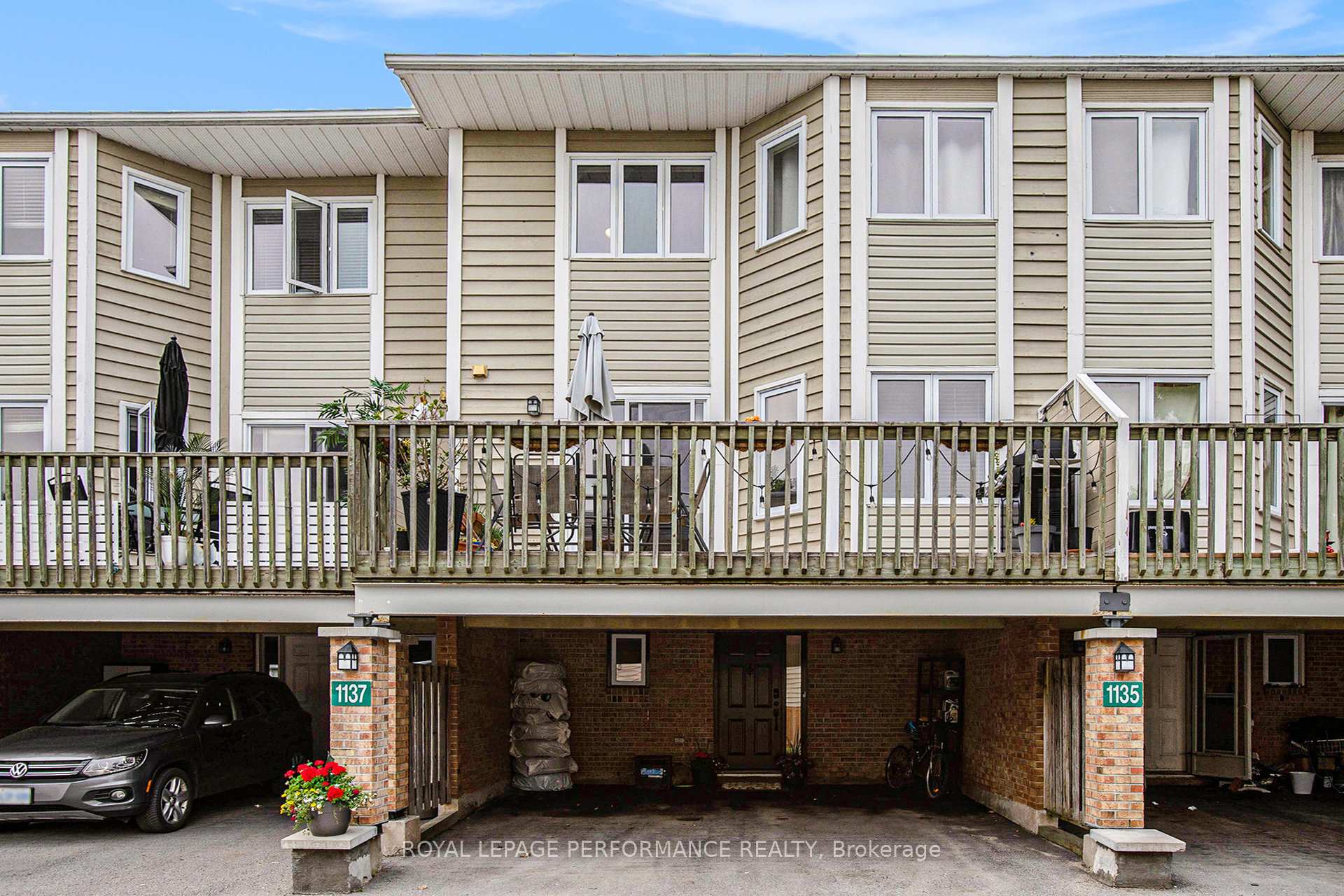 1137 Chimney Hill Way, Beacon Hill North - South and Area, ON K1J 8Z7