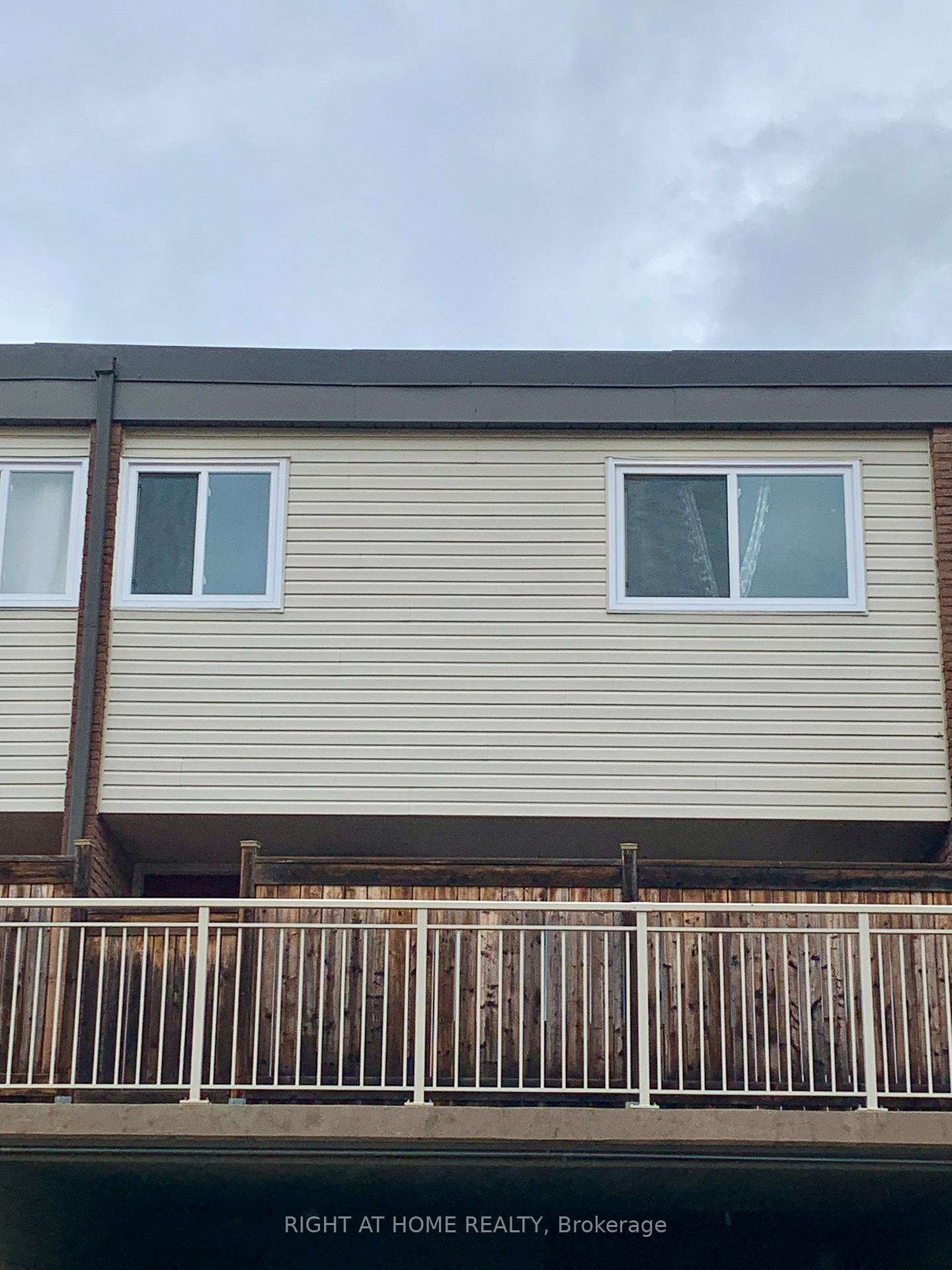 129 Milestone Crescent, Aurora, ON L4G 3M2