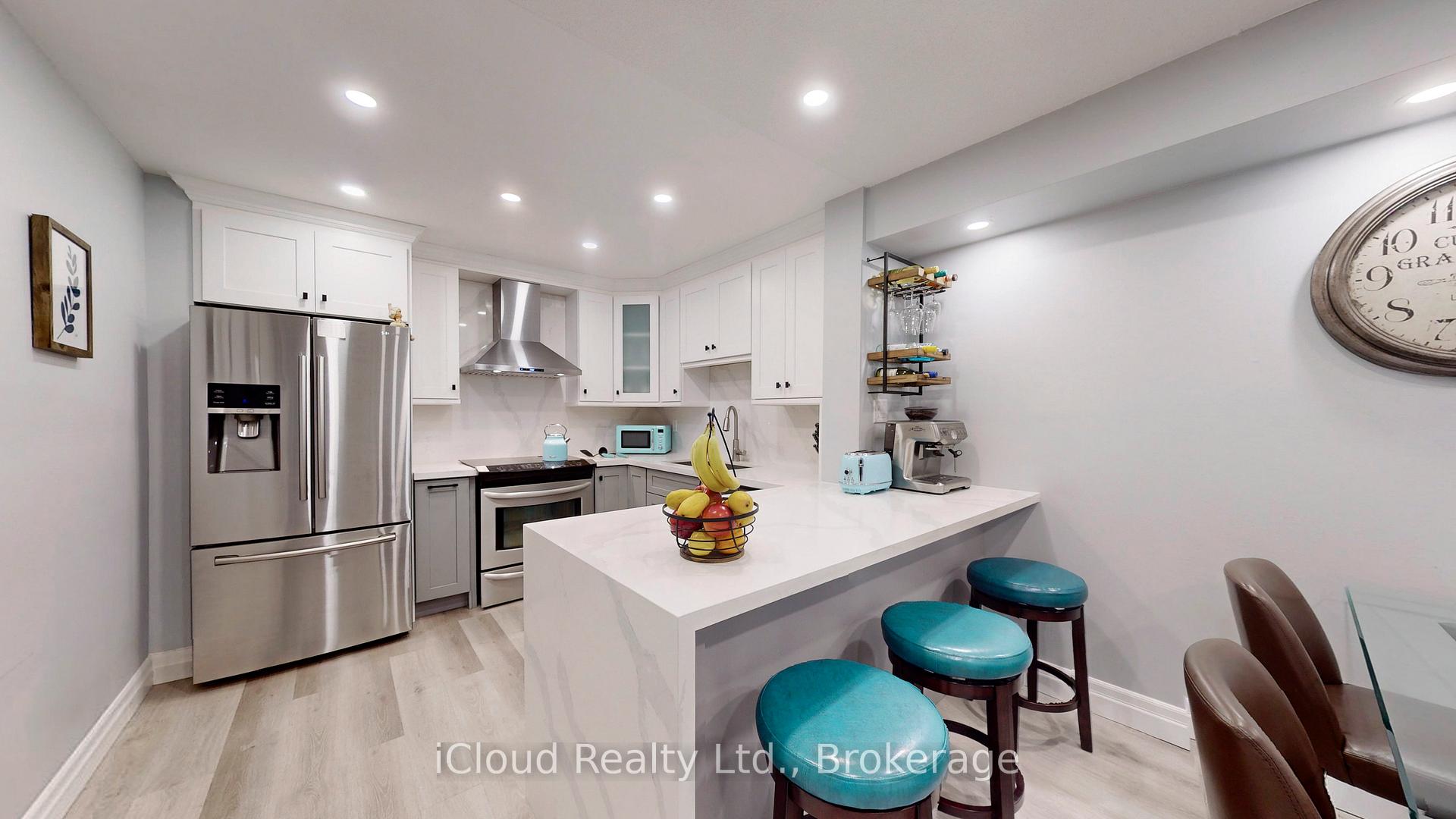 131 Milestone Crescent, Aurora, ON L4G 3M2