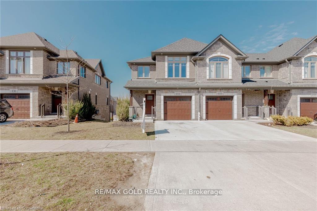 133 Hollybrook Trail, Kitchener, ON N2R 0P1