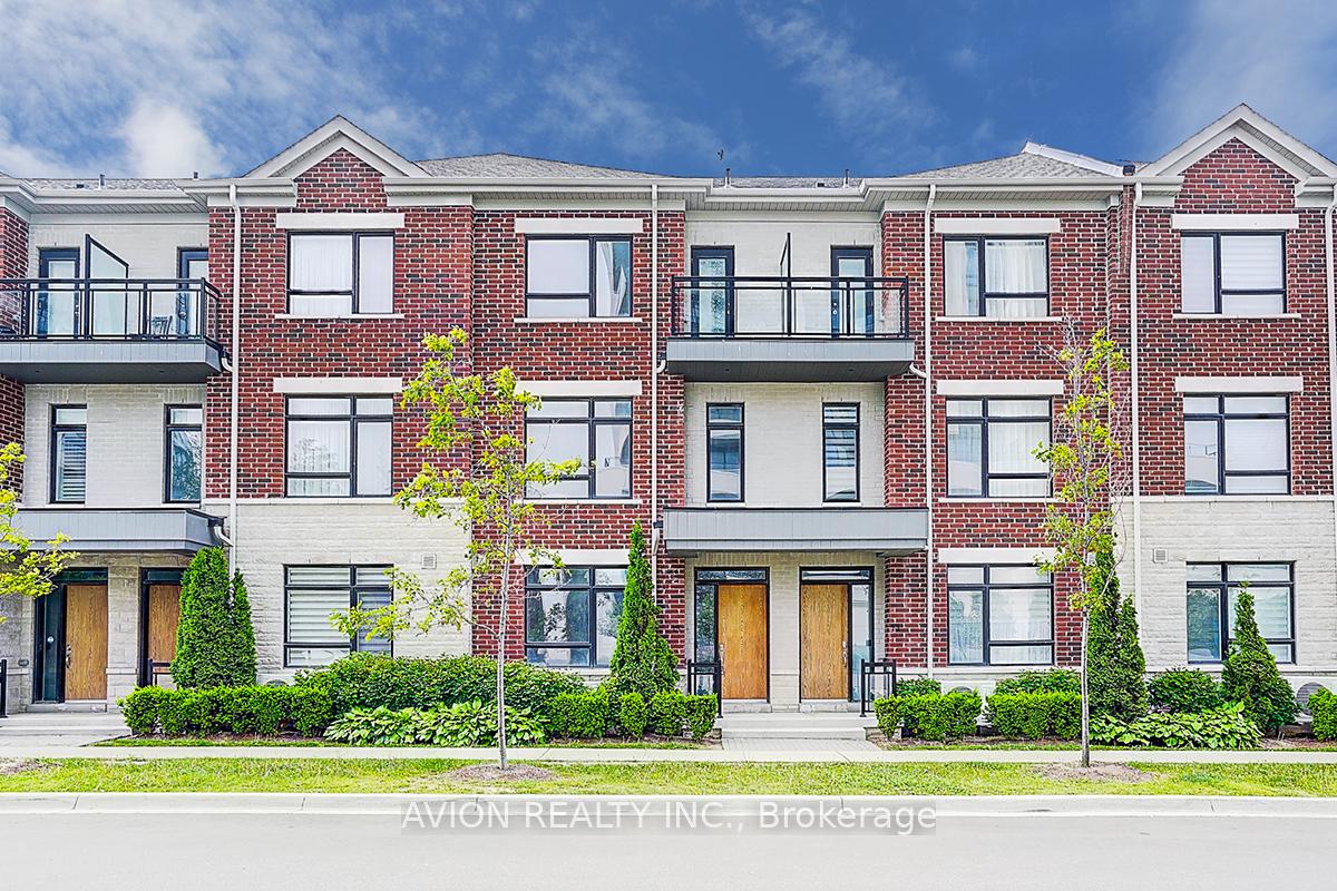 15 Gandhi Lane, Markham, ON L3T 0G4
