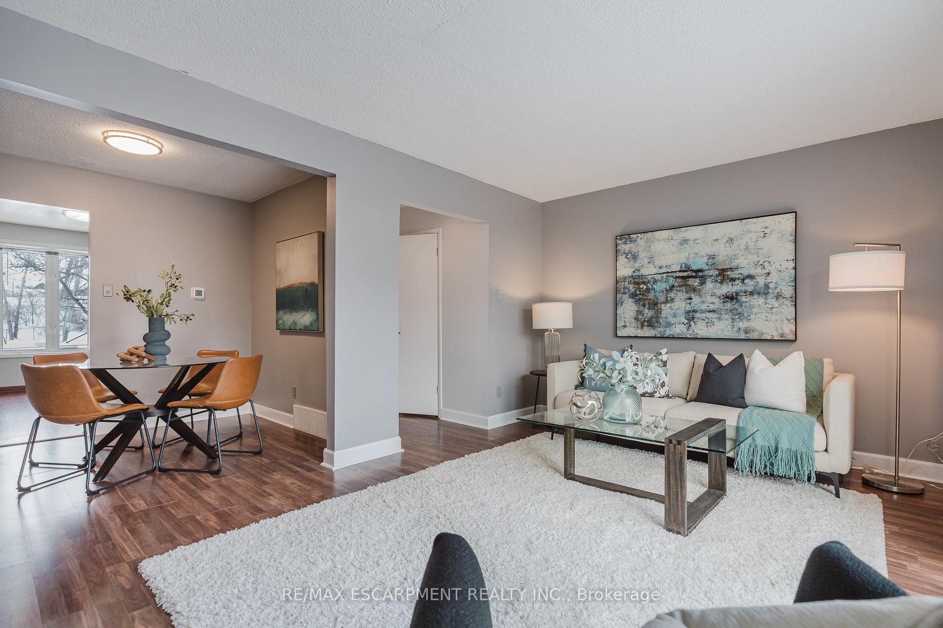 1559 Westminster Place, Burlington, ON L7P 2B4
