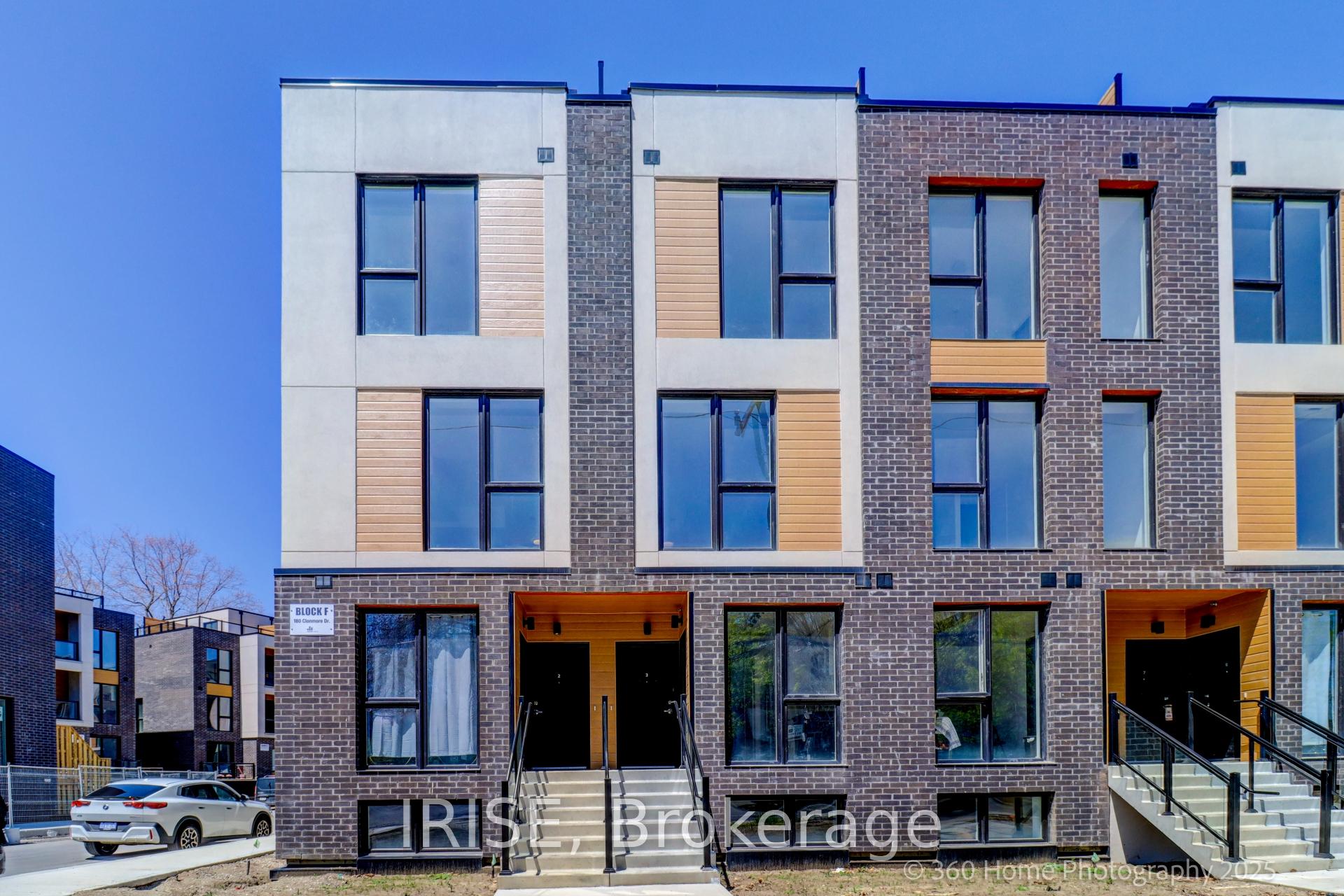 168 CLONMORE Avenue, Toronto, ON M1N 1Y1