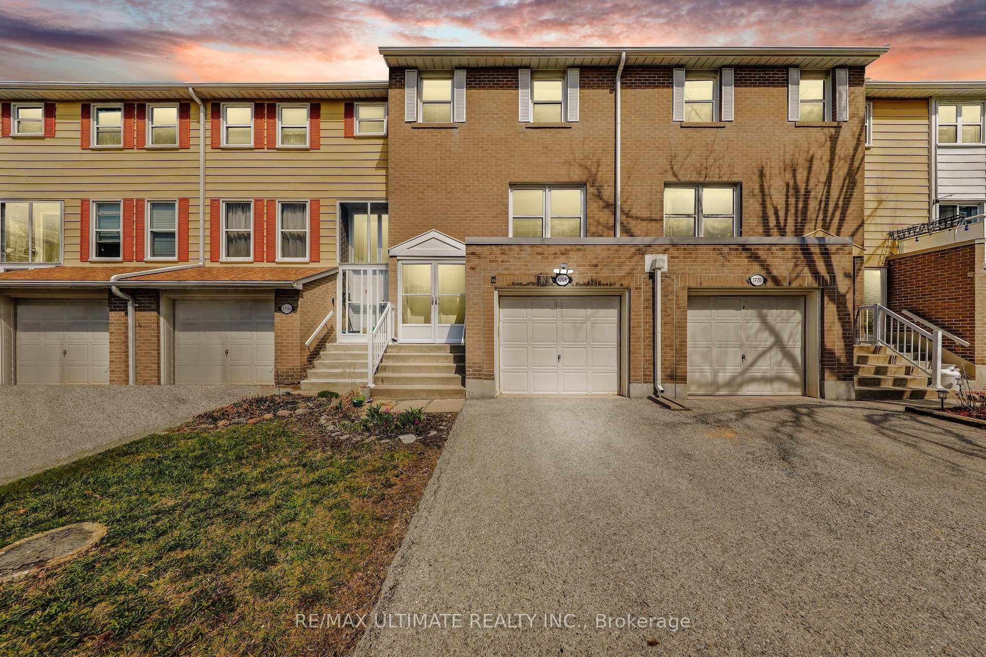 1768 John Street, Markham, ON L3T 1Y9