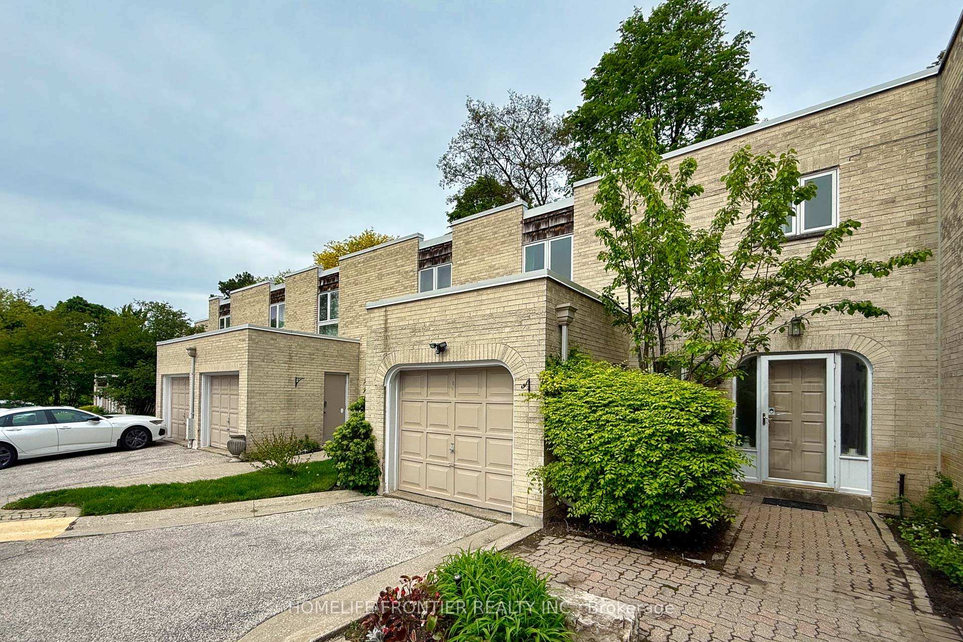 21 Cartwheel Mill Way, Toronto, ON M2L 1P5