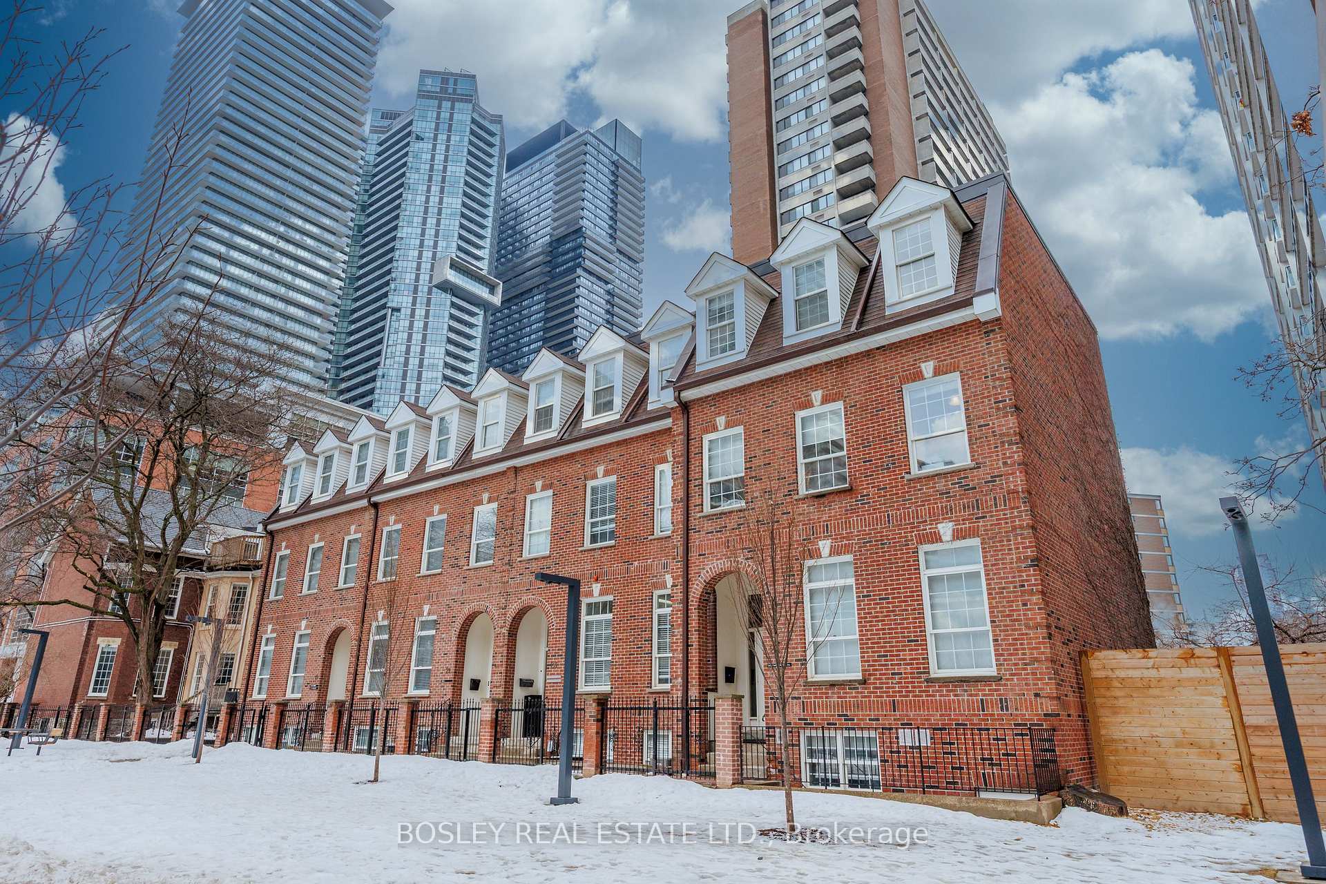 21 Isabella Street, Toronto, ON M4Y 1M7
