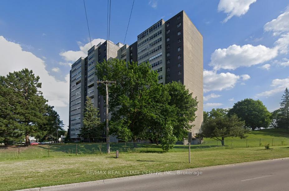 225 HARVARD Place, Waterloo, ON N2J 4H4