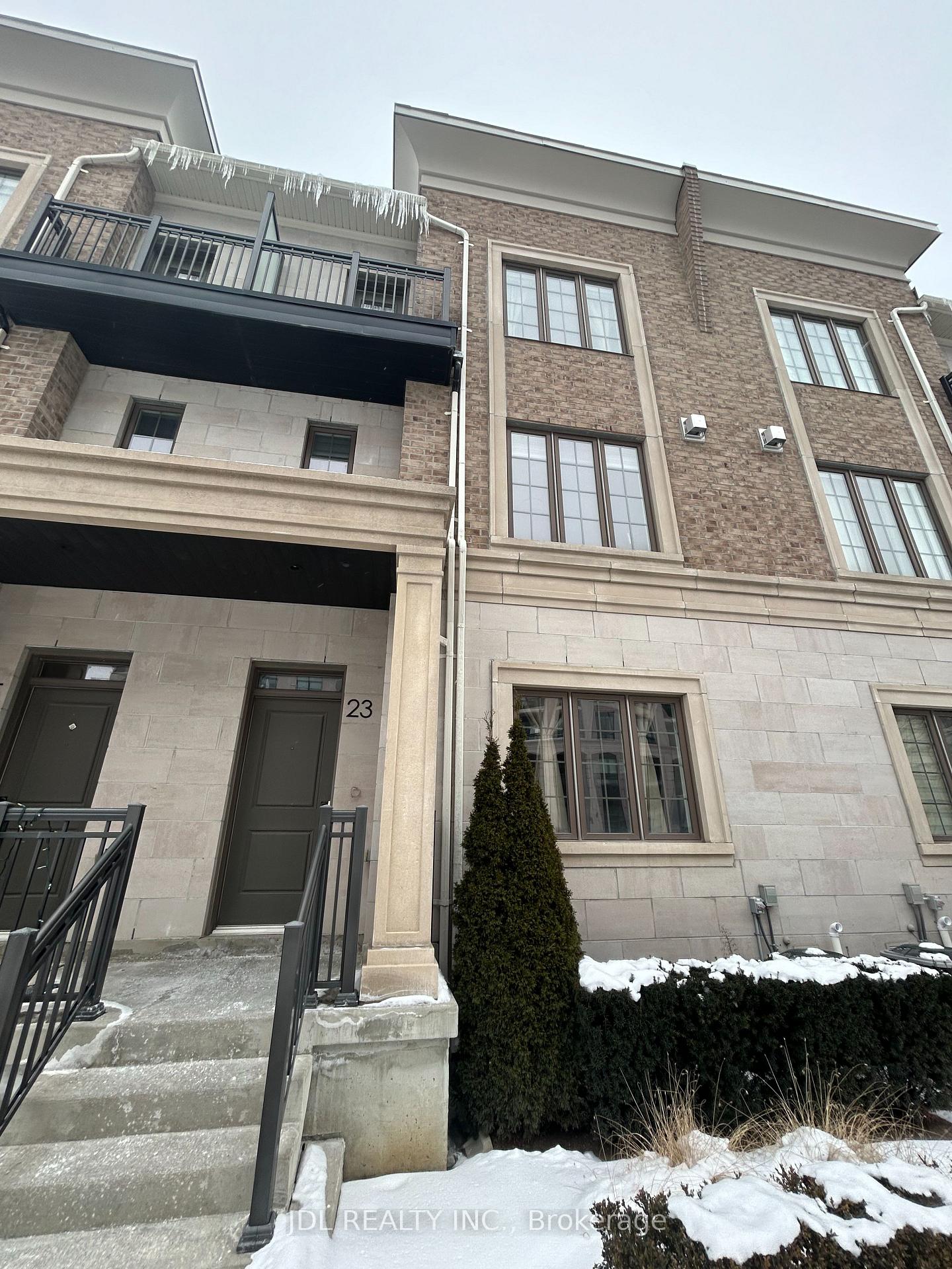 23 Village Parkway, Markham, ON L3R 5R8