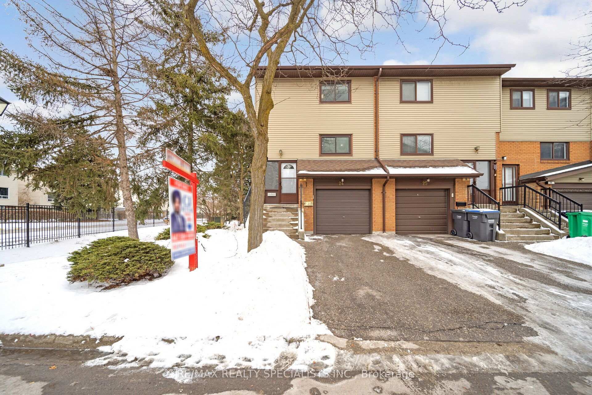 24 Carleton Place, Brampton, ON L6T 3Z4
