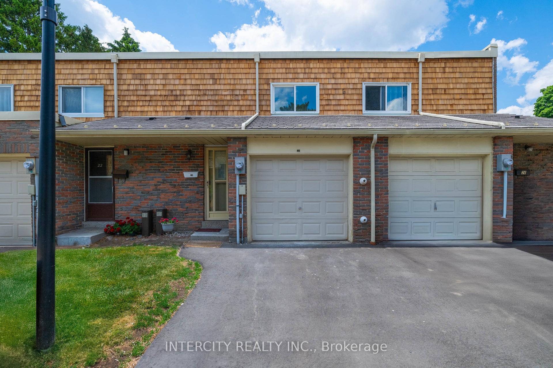 24 Woody Vine Way, Toronto, ON M2J 4H3