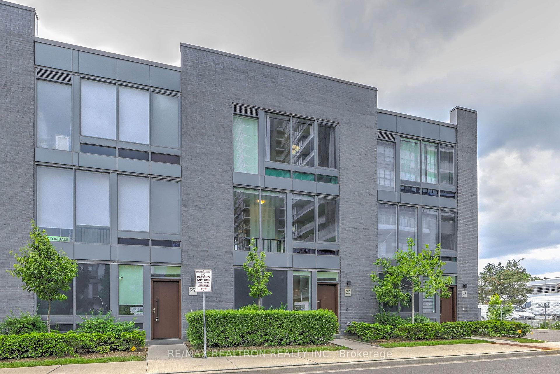 25 Sonic Way, Toronto, ON M3C 3Z2