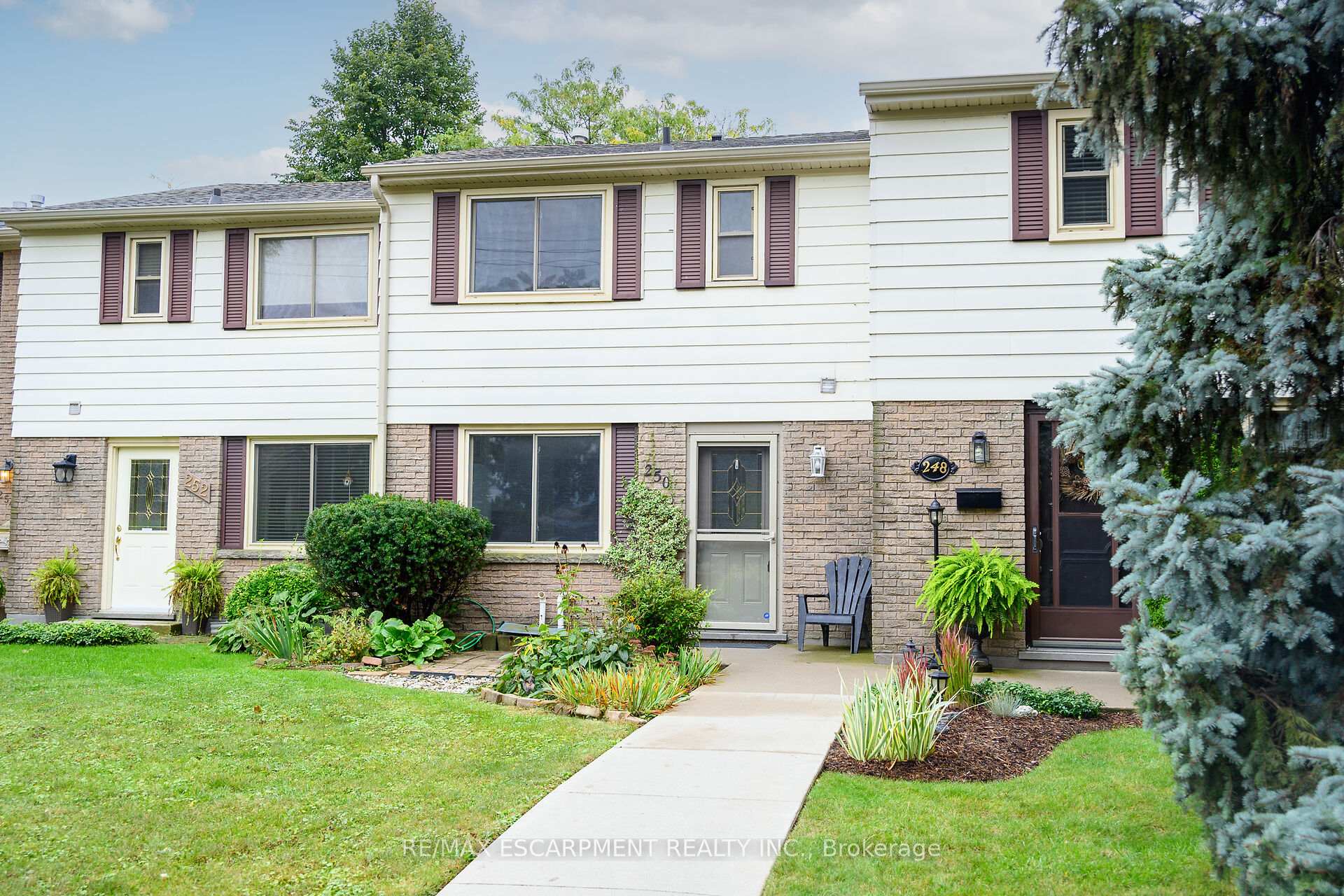 250 San Francisco Avenue, Hamilton, ON L9C 5N9