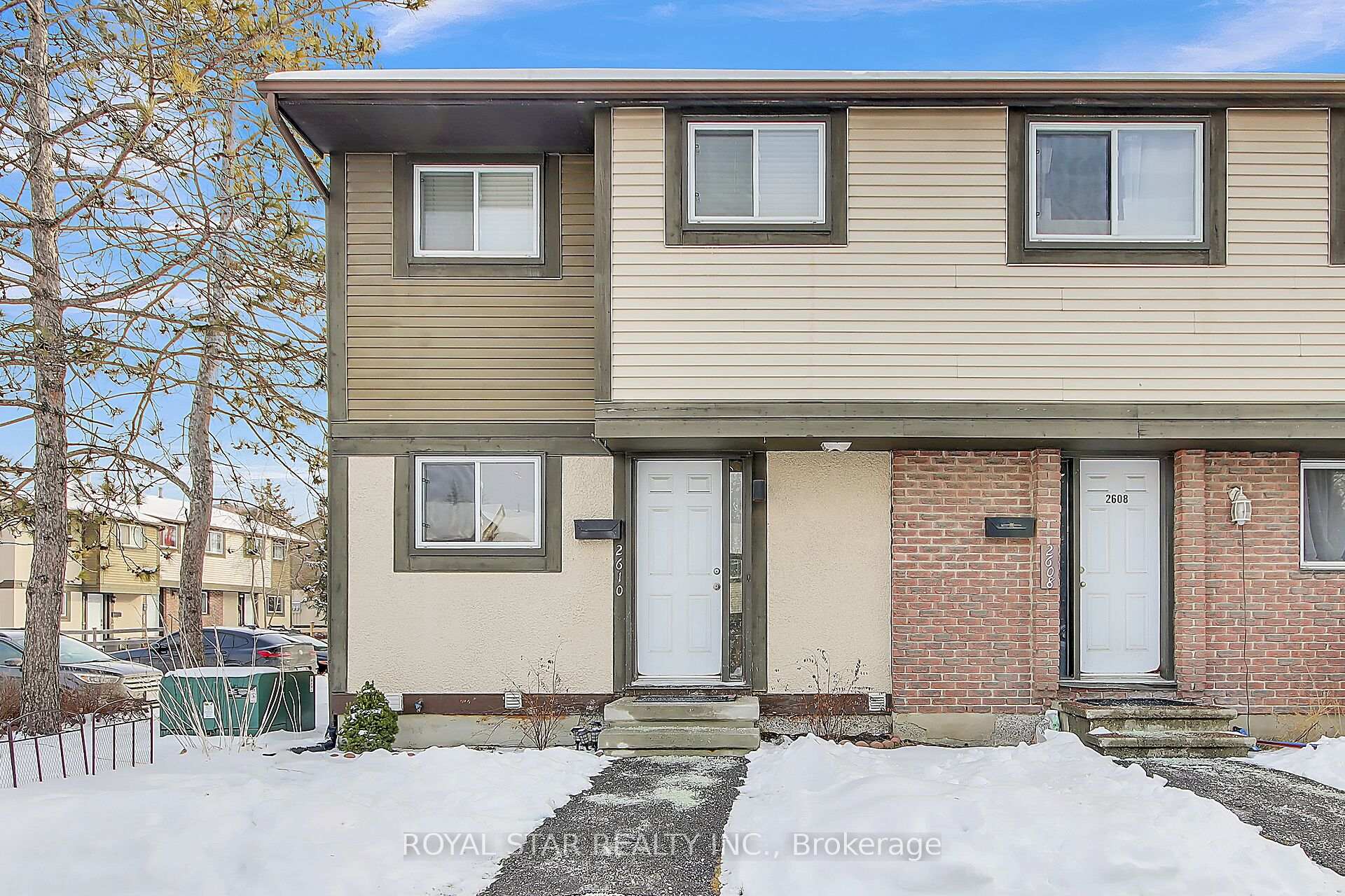 2610 Pimlico Crescent S, Blossom Park - Airport and Area, ON K1T 2A8