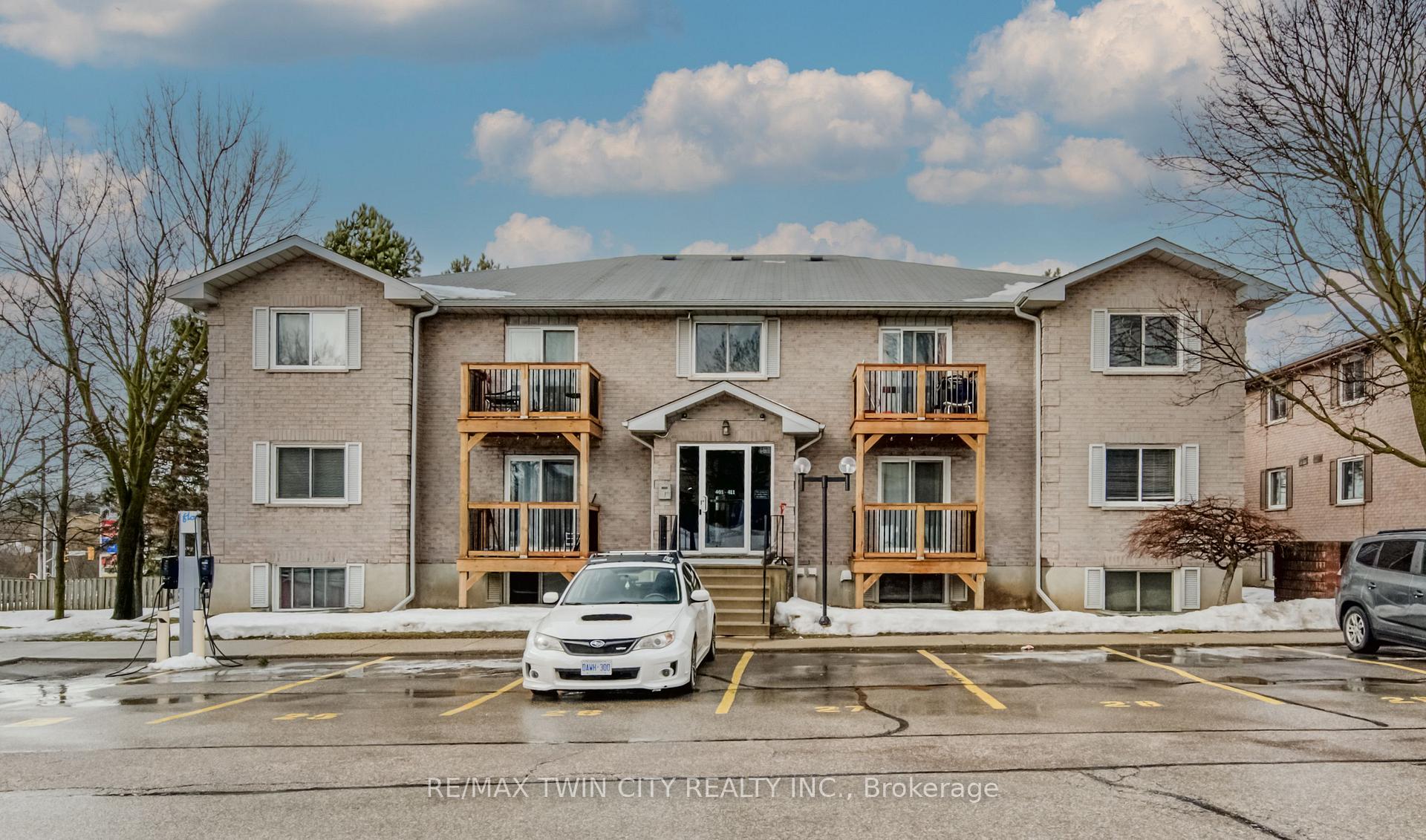266 Overlea Drive, Kitchener, ON N2M 5N3
