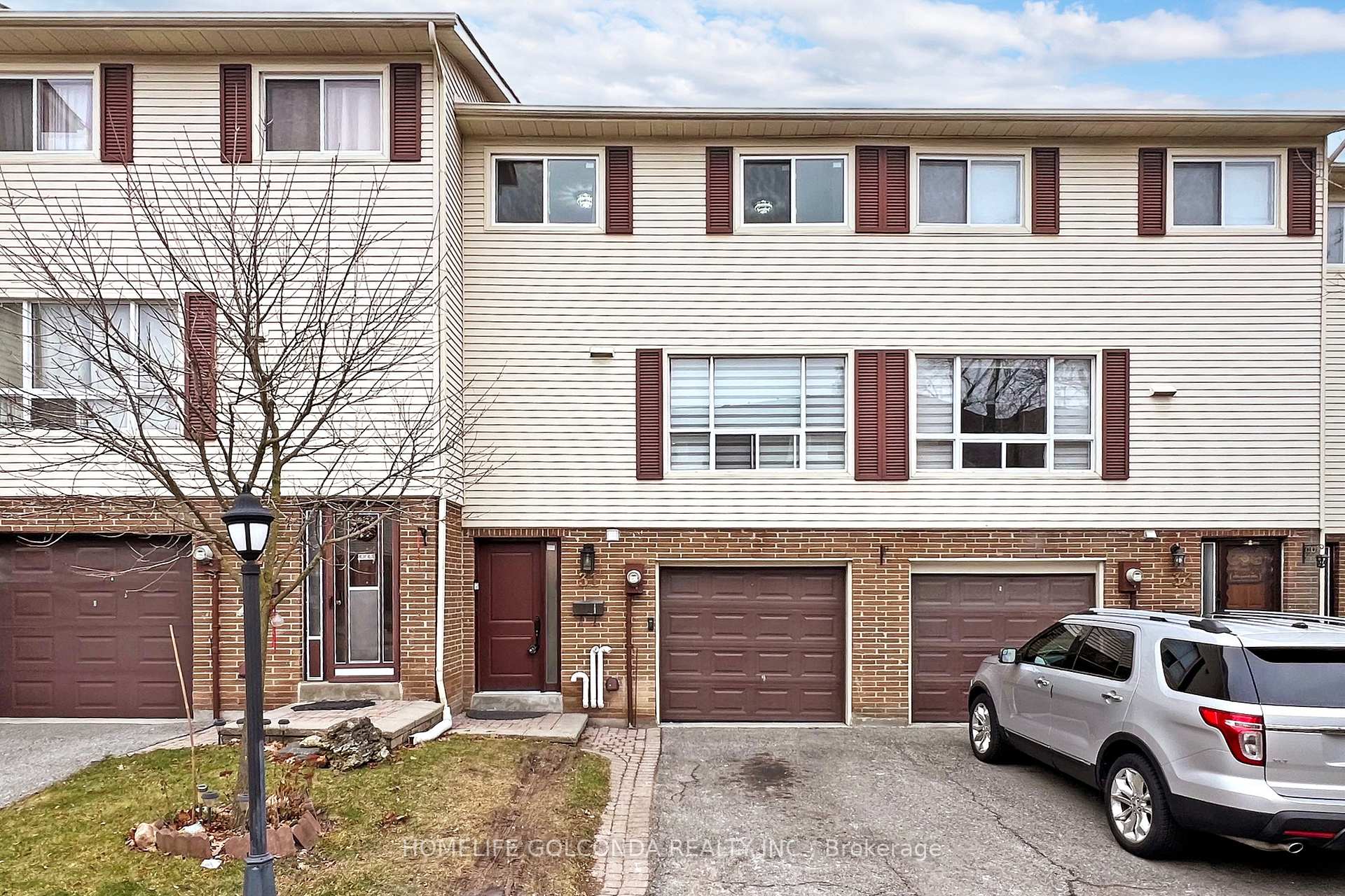 31 Jenny Wrenway, Toronto, ON M2H 2Y8