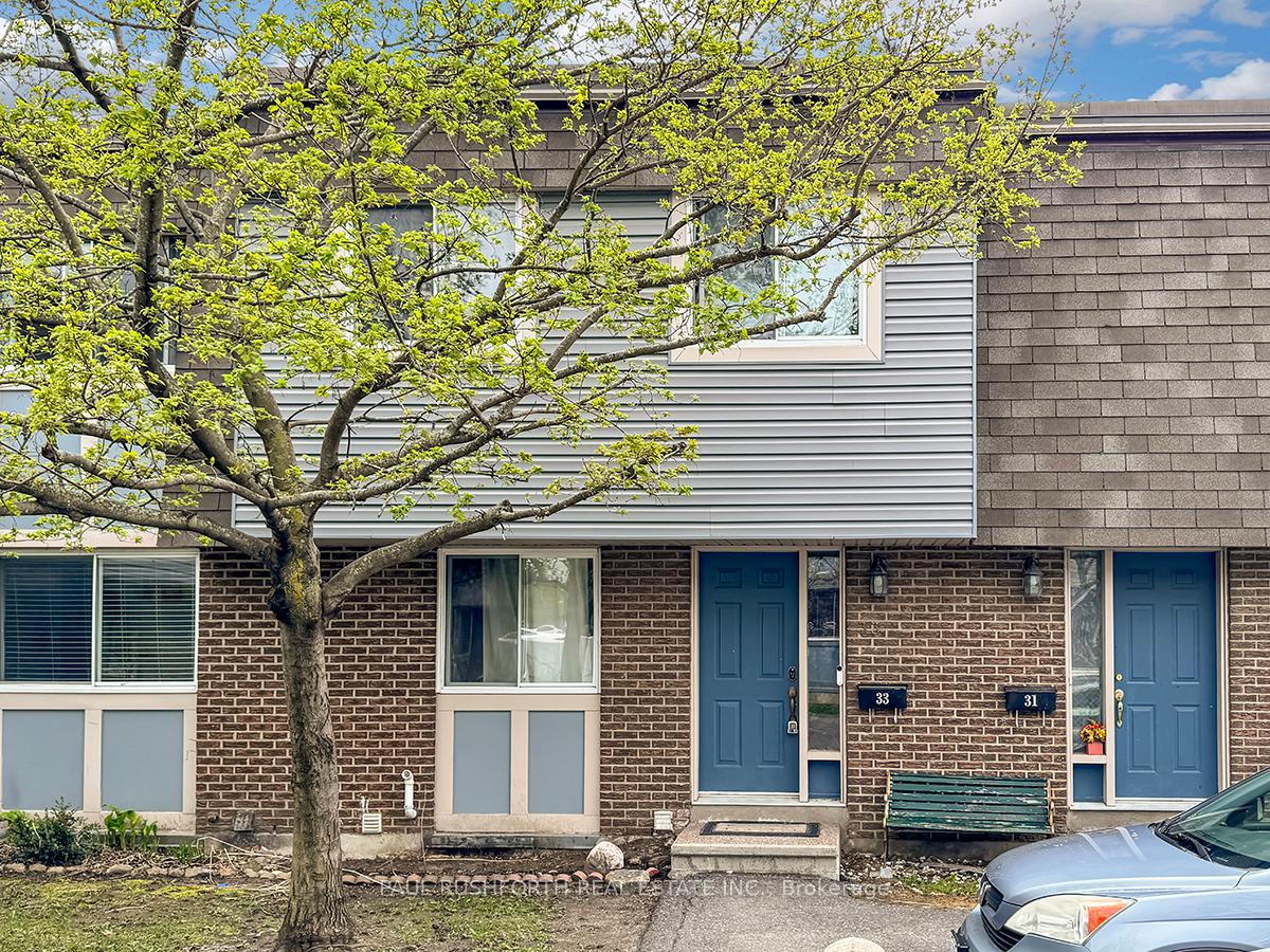 33 Corley Private, Hunt Club - South Keys and Area, ON K1V 8T7