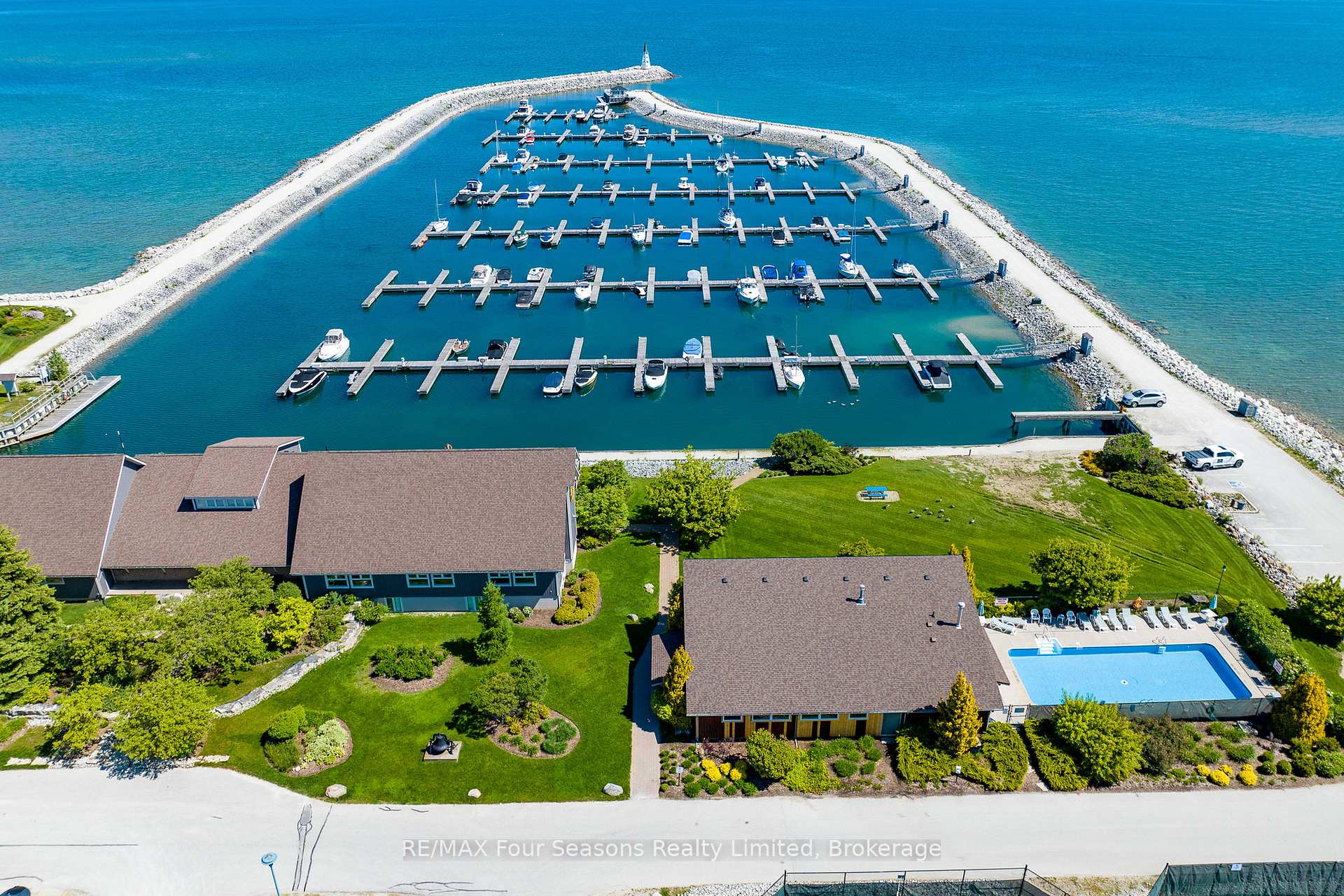 373 MARINERS Way, Collingwood, ON L9Y 5C7