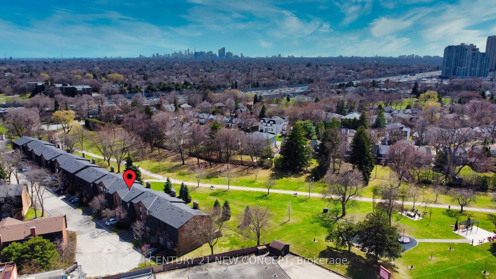 4 Texas Rose Way, Toronto, ON M2N 5Z2
