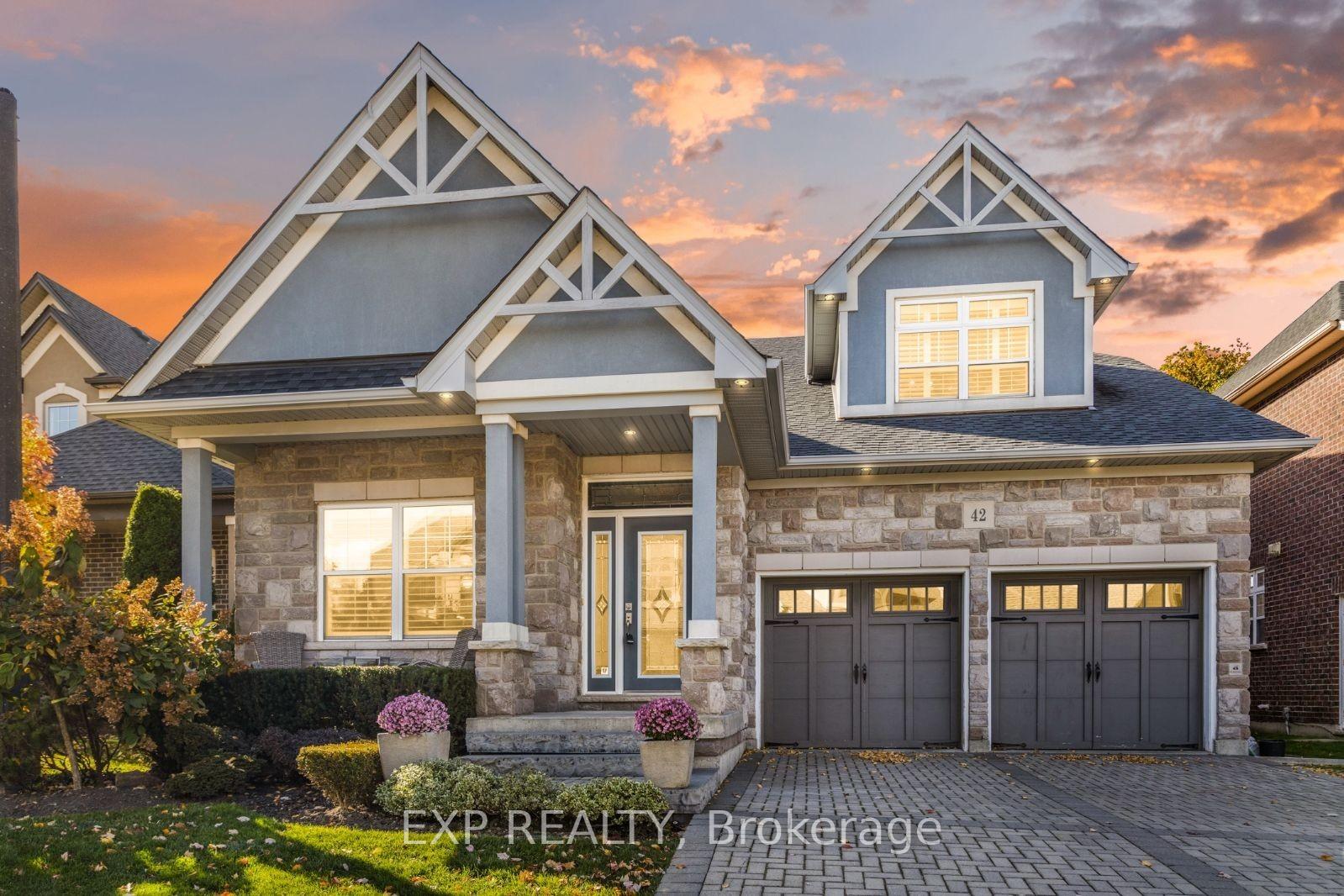 42 Butternut Grove Lane, Hamilton, ON L9K 0B7