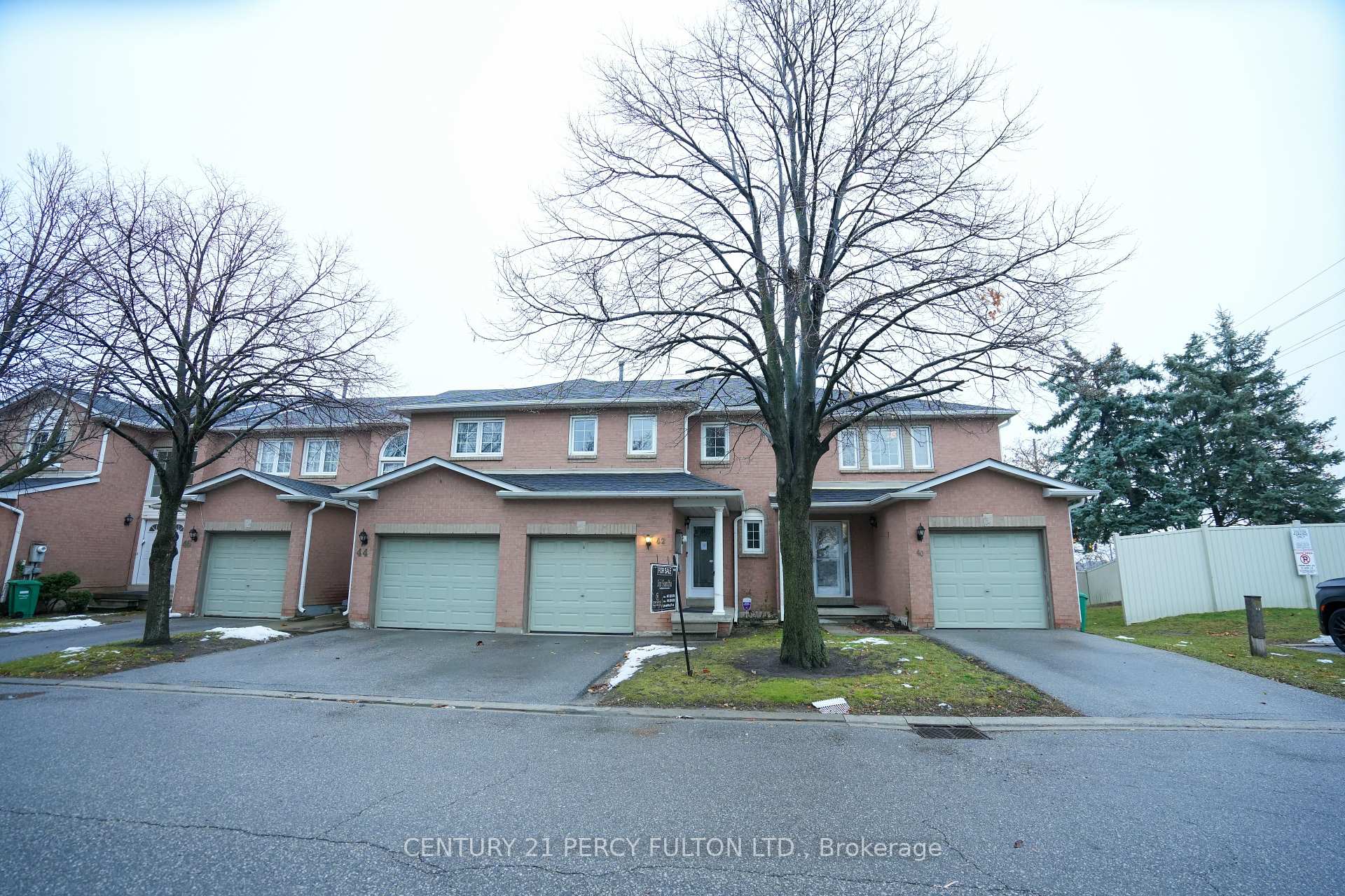 42 Chipstead Avenue, Brampton, ON L6X 4H1