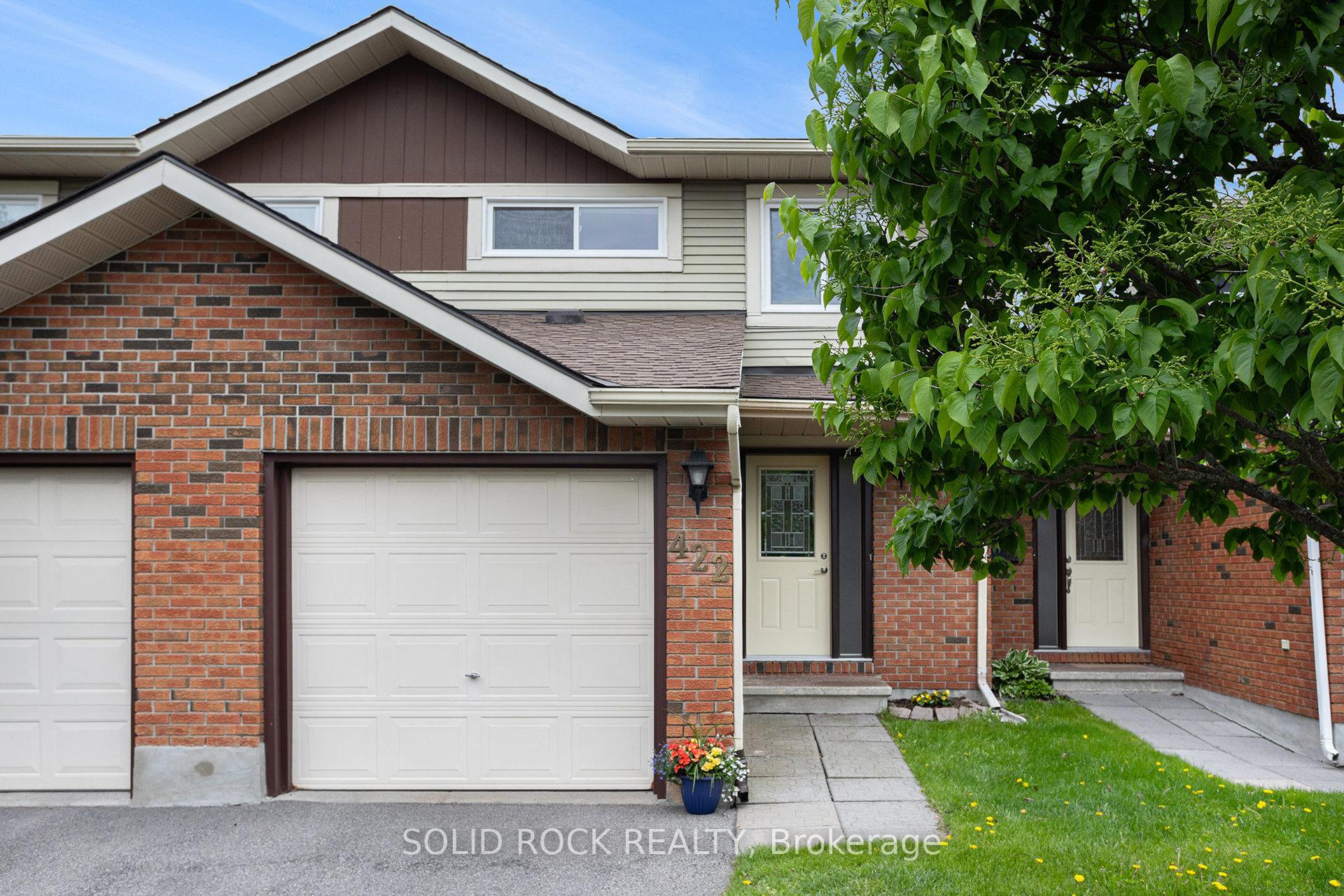 422 Sandhamn Private, Hunt Club - South Keys and Area, ON K1T 2Z1