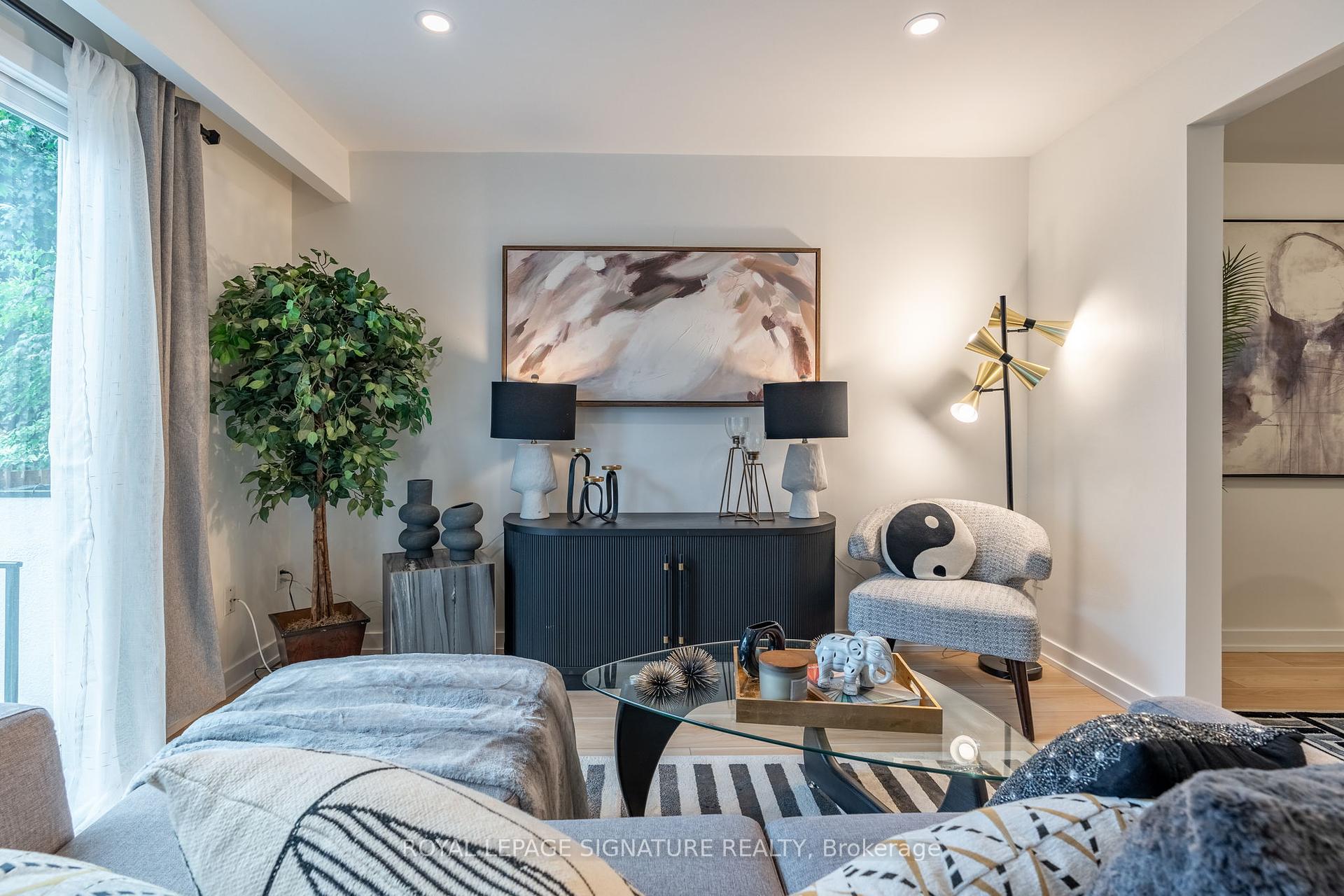55 Woodman Drive N, Hamilton, ON L8H 2M5