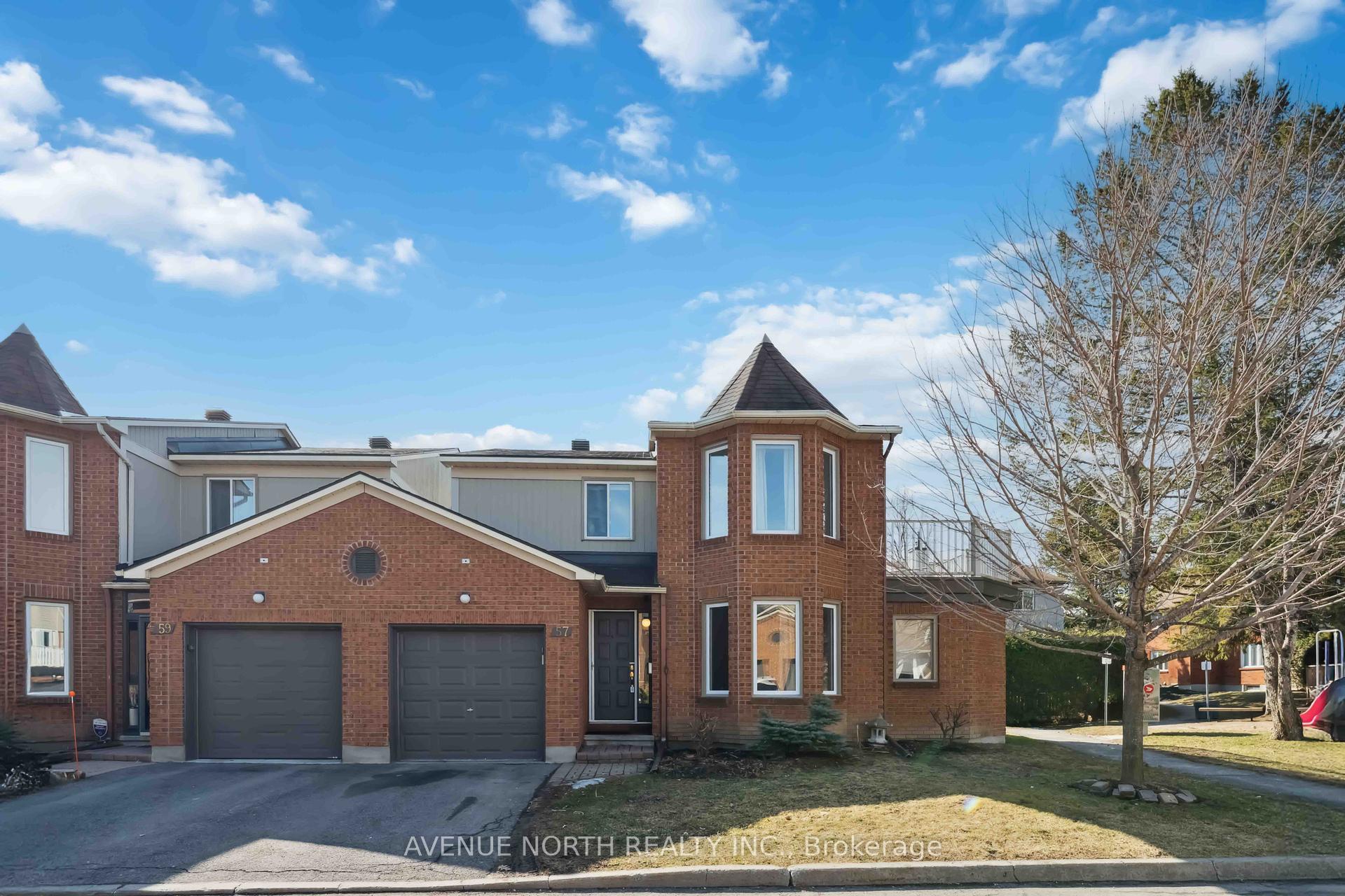 57 Buckingham Private, Hunt Club - Windsor Park Village and Area, ON ...