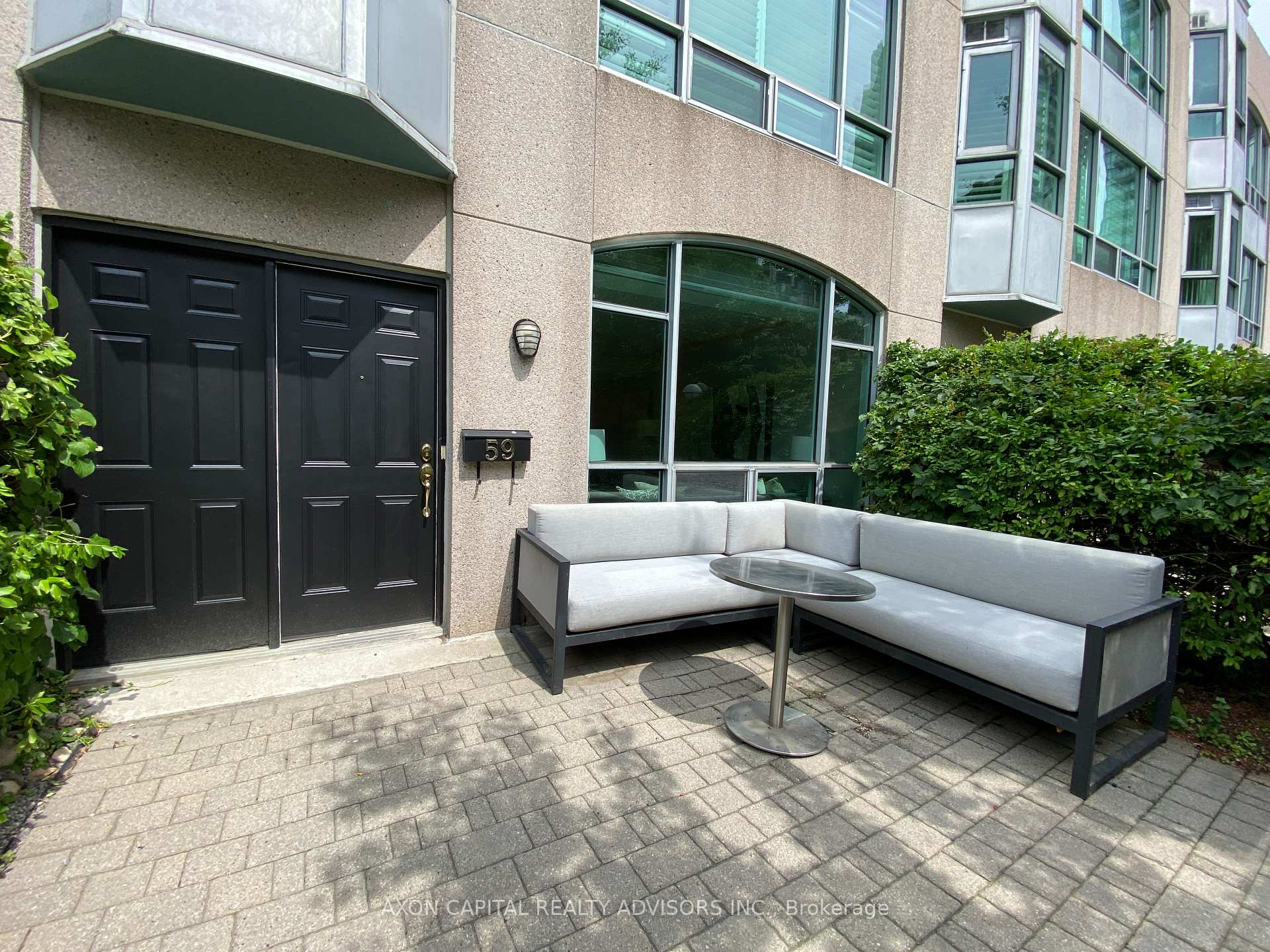 59 Mcmurrich Street, Toronto, ON M5R 3S6