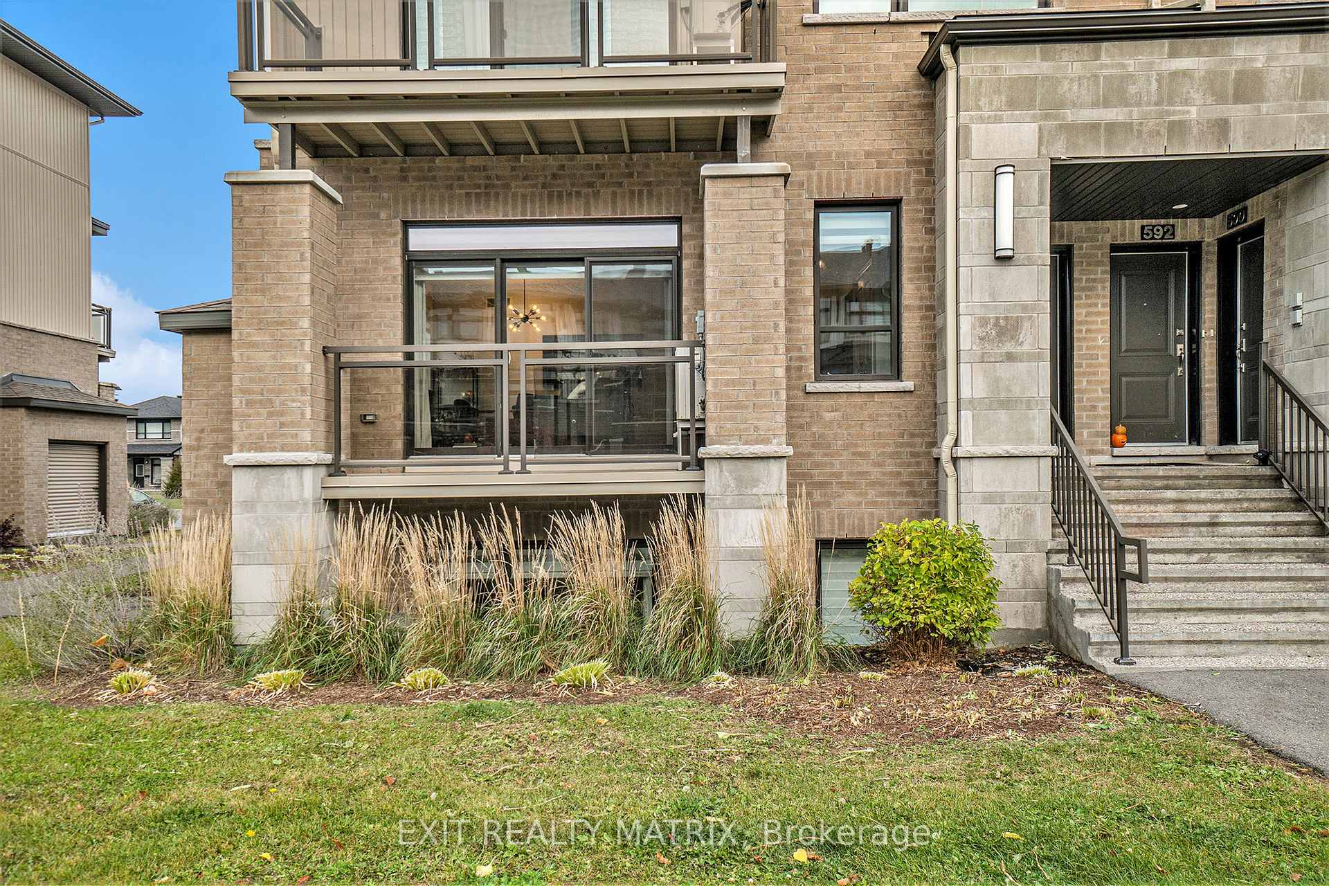 596 Compass Street, Orleans - Convent Glen and Area, ON K1W 0L7