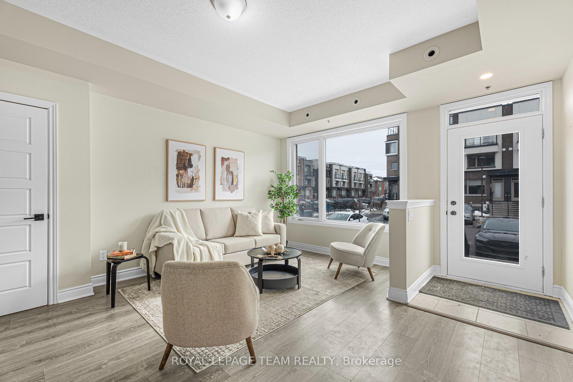 625 Makwa Private, Manor Park - Cardinal Glen and Area, ON K1K 5A4