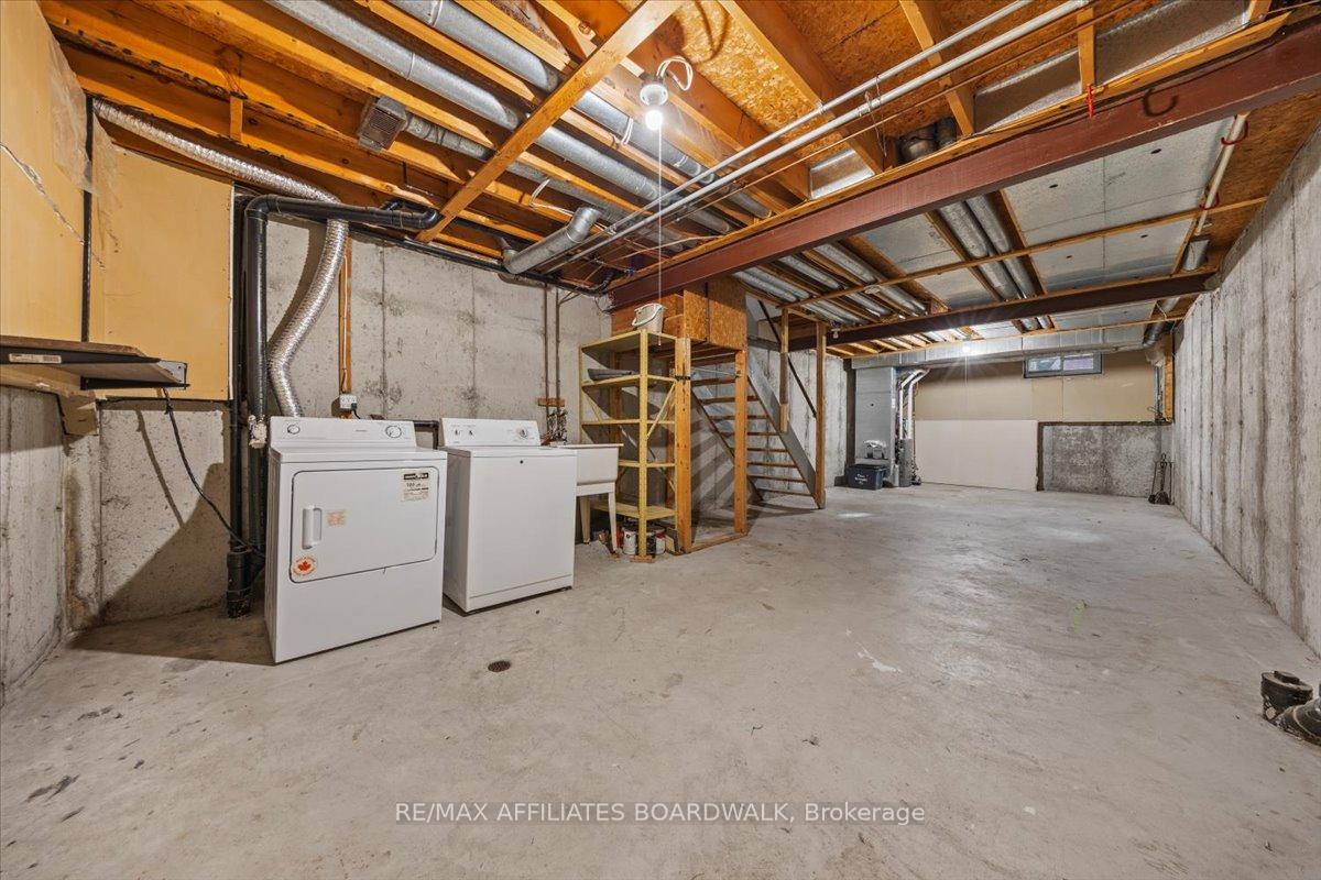 6482 Bilberry Drive W, Orleans - Convent Glen and Area, ON K1C 4N8