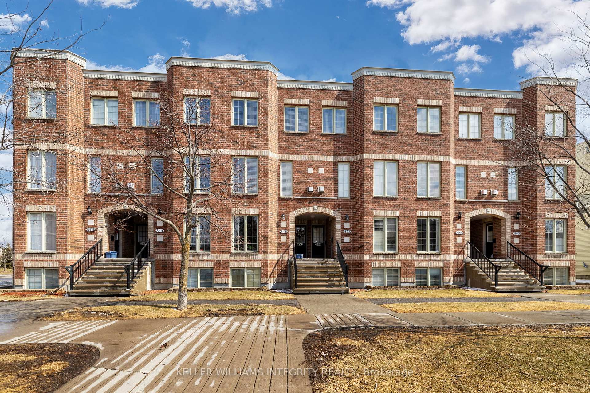 856 Longfields Drive, Barrhaven, ON K2J 0J3