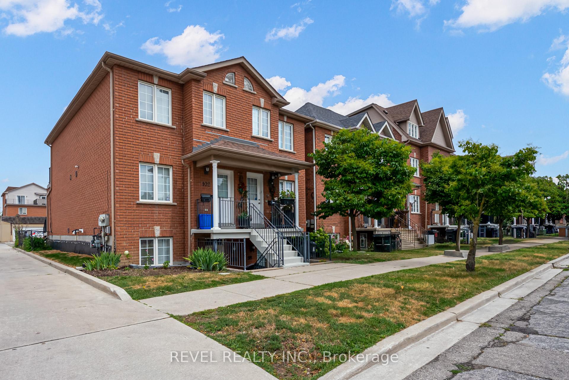 98 Connolly Street, Toronto, ON M6N 5G3